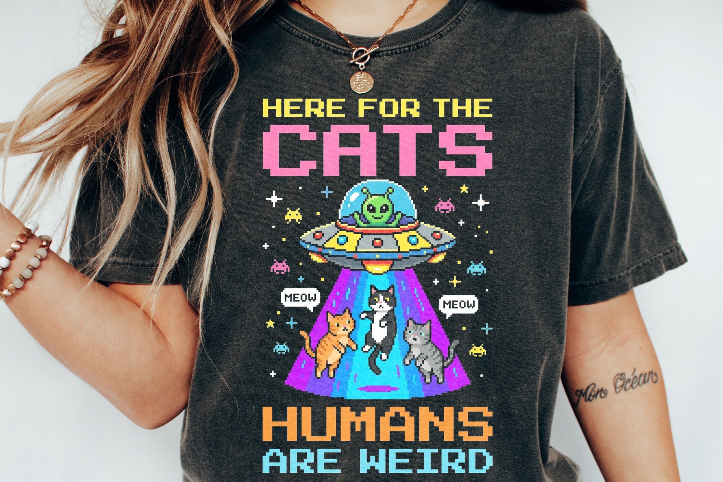 Alien Abduction Cats Pixel Art Graphic by gregoraciiart · Creative Fabrica
