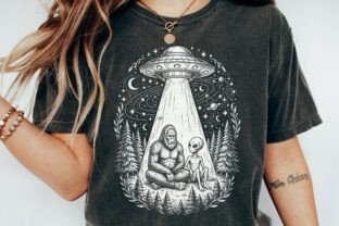 Bigfoot Alien Ufo Forest Encounter Art Graphic by gregoraciiart ...
